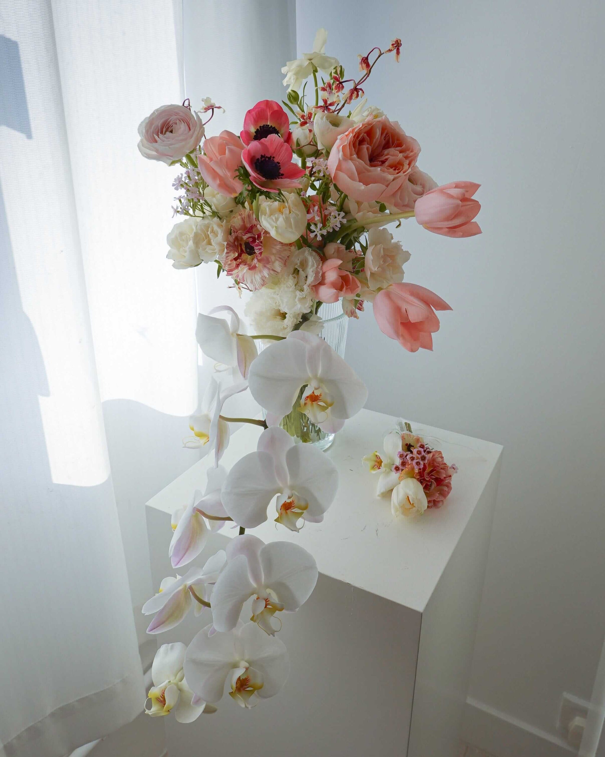 水滴型結婚花球 | Celestial Gardens | 蝴蝶蘭 | Let Hope Bloom Florist